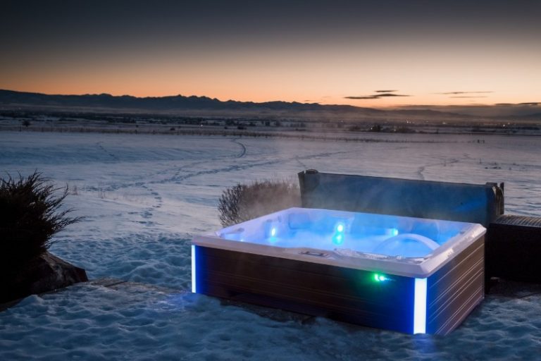 HOTSPRING FLAIR LIMELIGHT 6 PERSON HOT TUB • California Hot Spas